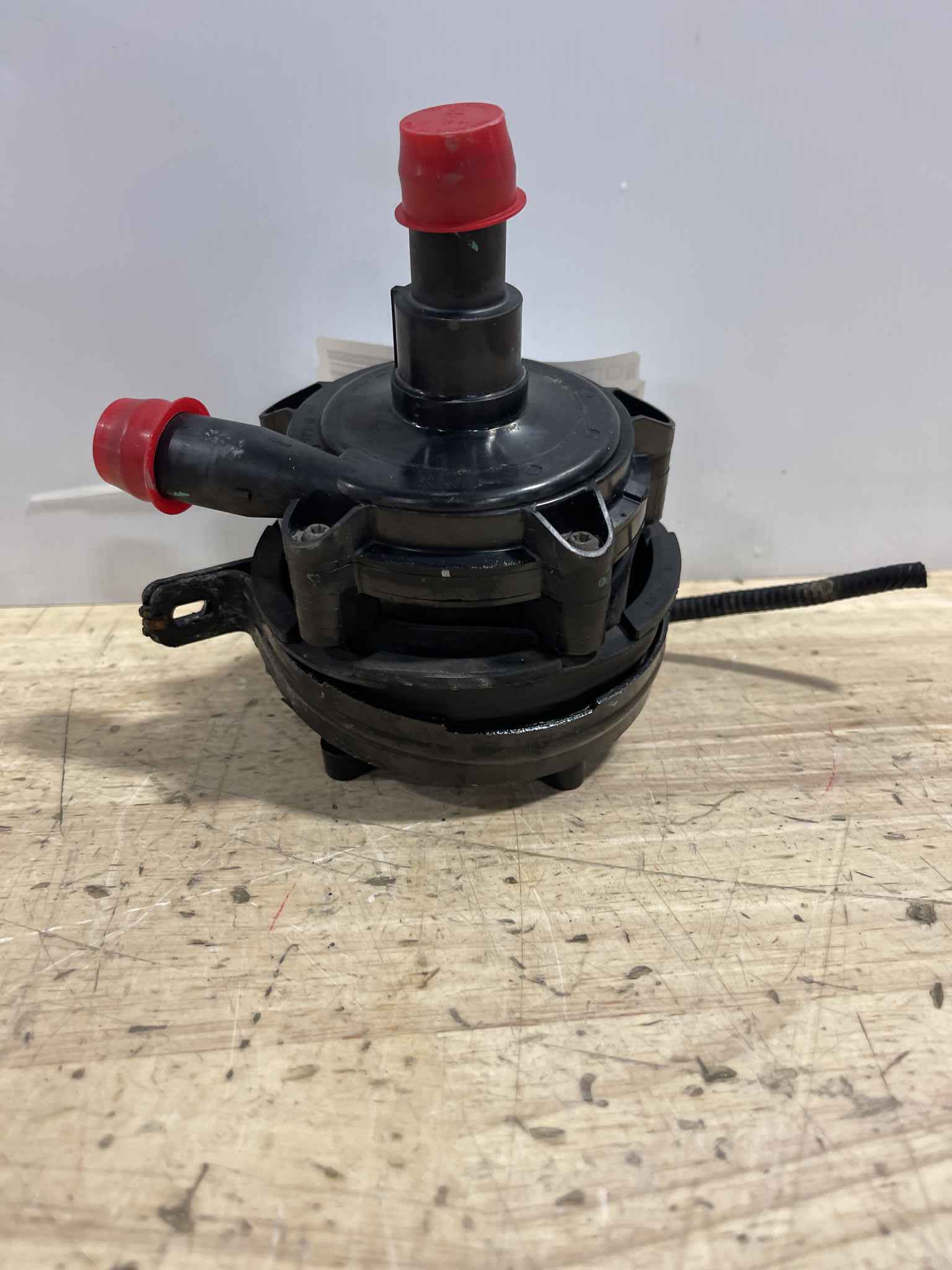 CHEVROLET VOLT GEN 1 HEATER WATER PUMP 13597899 – Ingenext