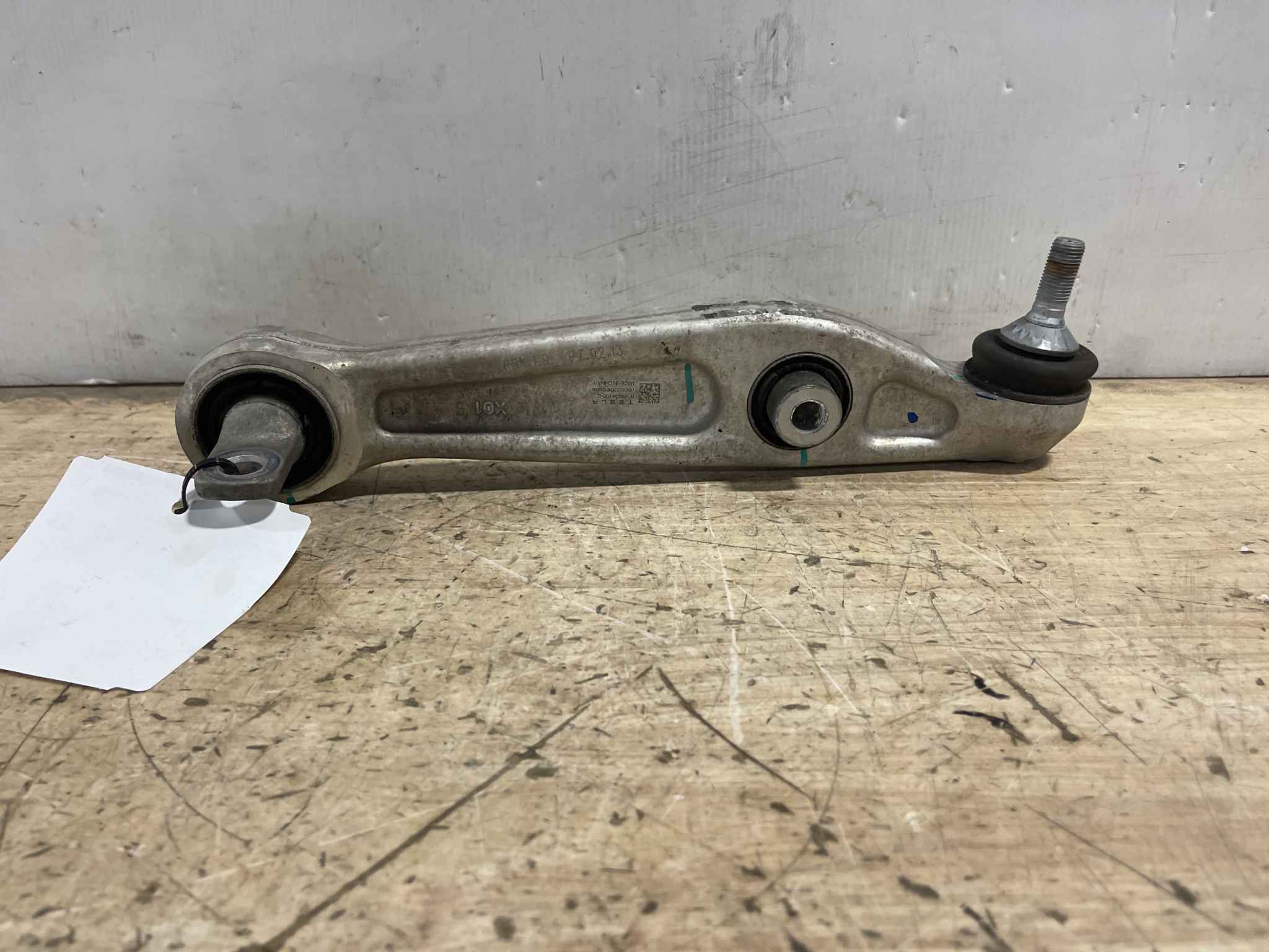 TESLA MODEL Y FRONT LOWER LATERAL LINK ASSEMBLY 1188341-00-C – Ingenext