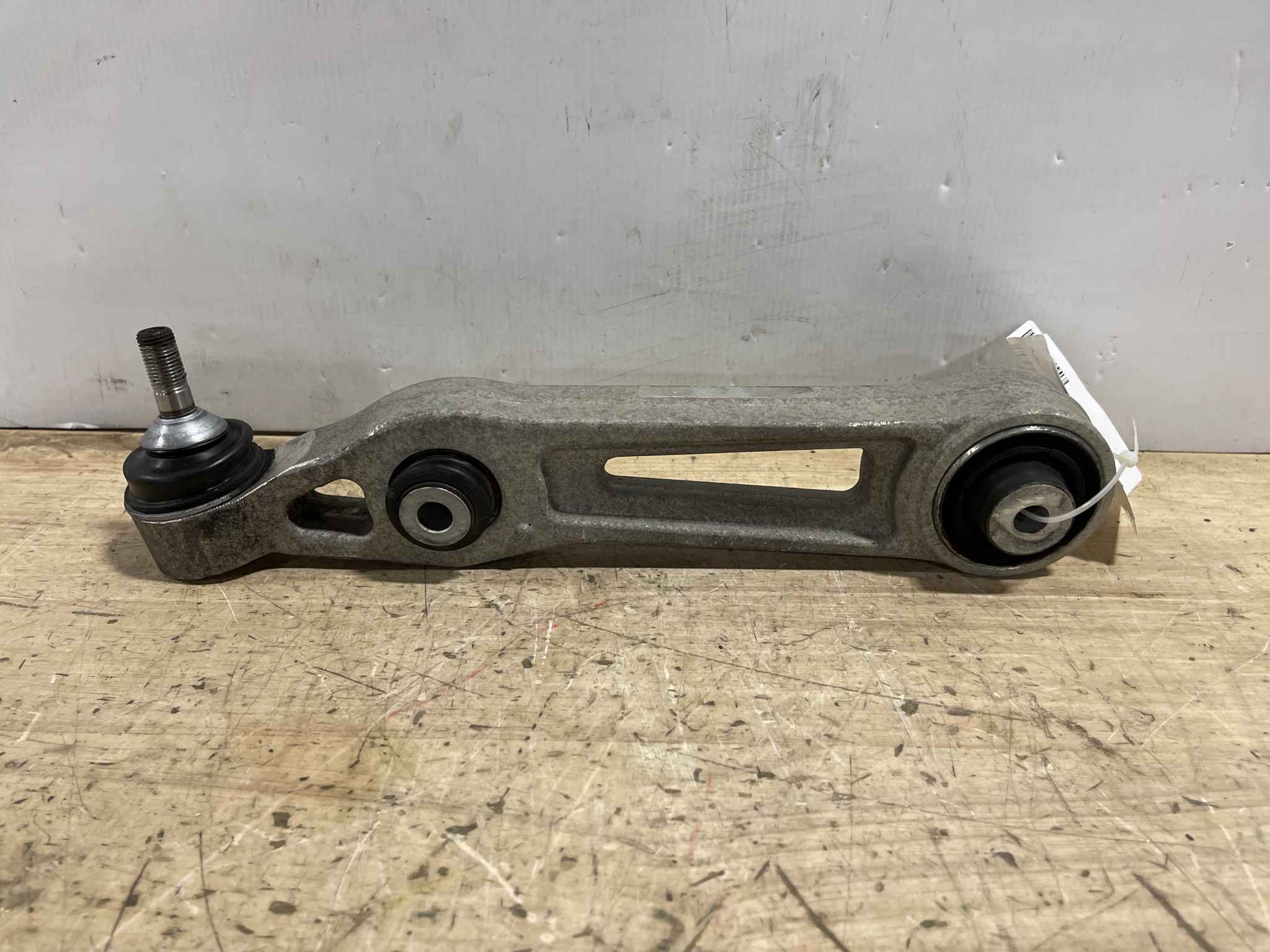 TESLA MODEL S FR SUSP AFT LINK ASSY 1048951-00-A – Ingenext